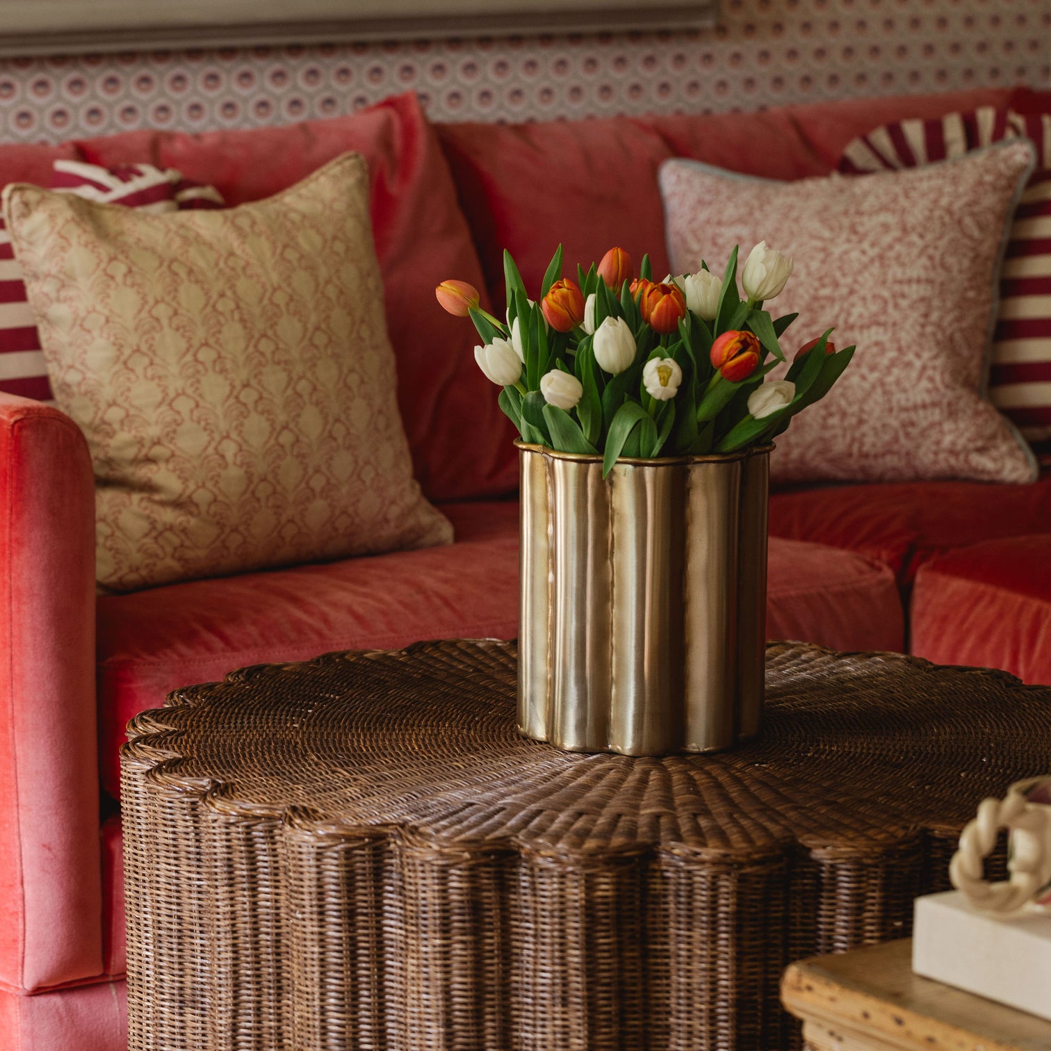 Poppy Rattan Waste Paper Bin (Large) | Wavy Rattan Planter | Hastshilp ...